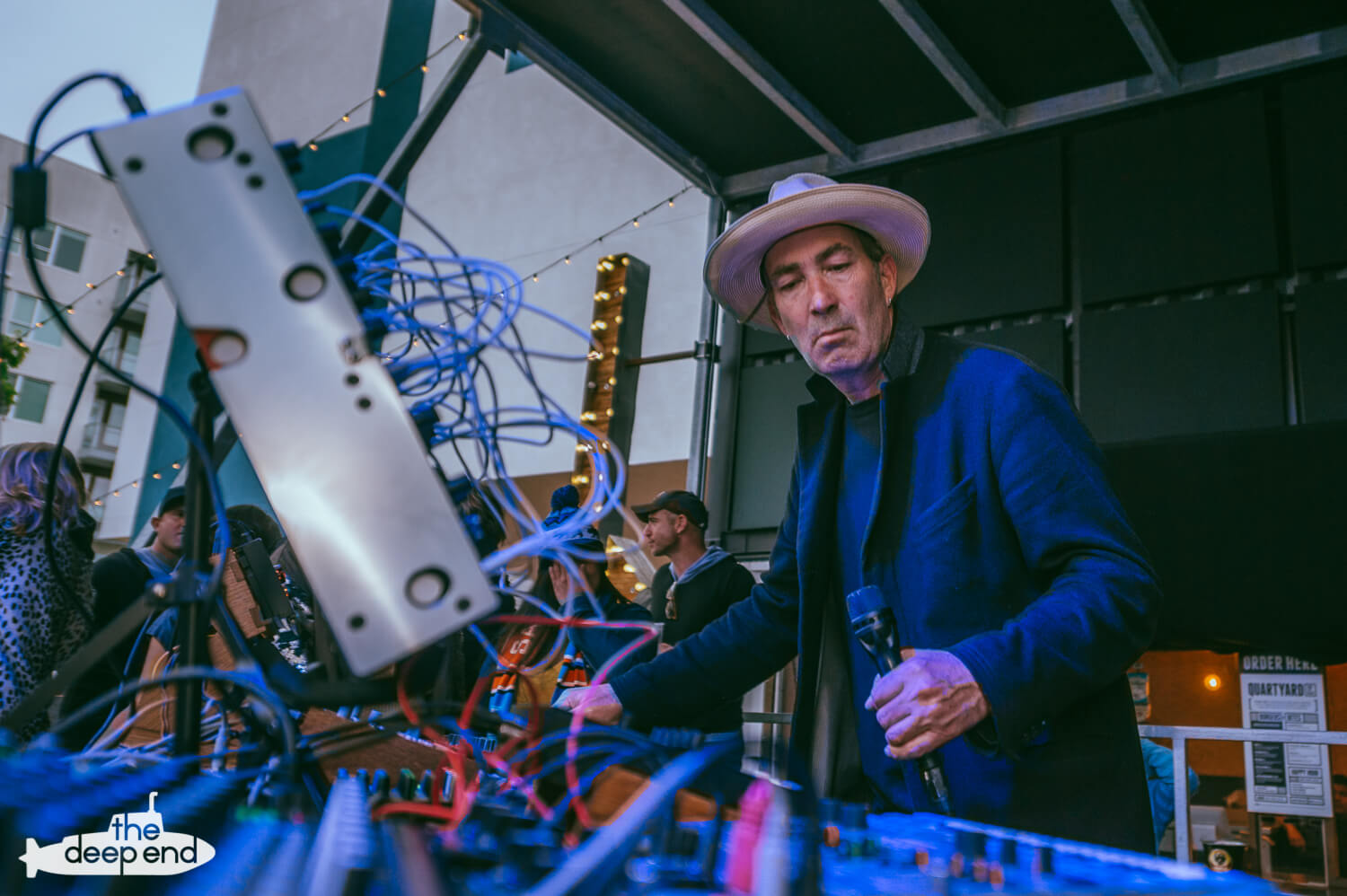 The Grand Artique + The Deep End present: SUNSHINE JONES (LIVE) - Quartyard